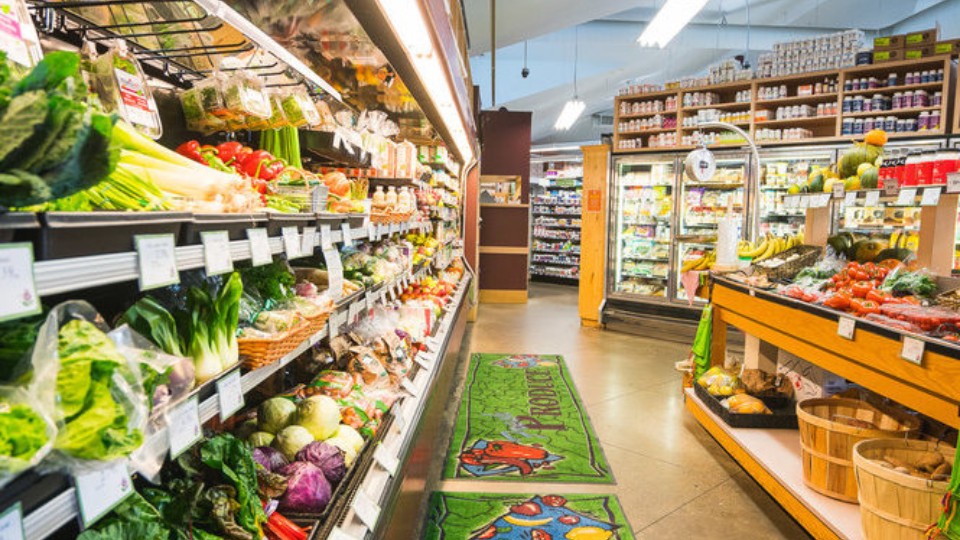 Top 7 Calgary Grocery Stores according to Our Dietitian