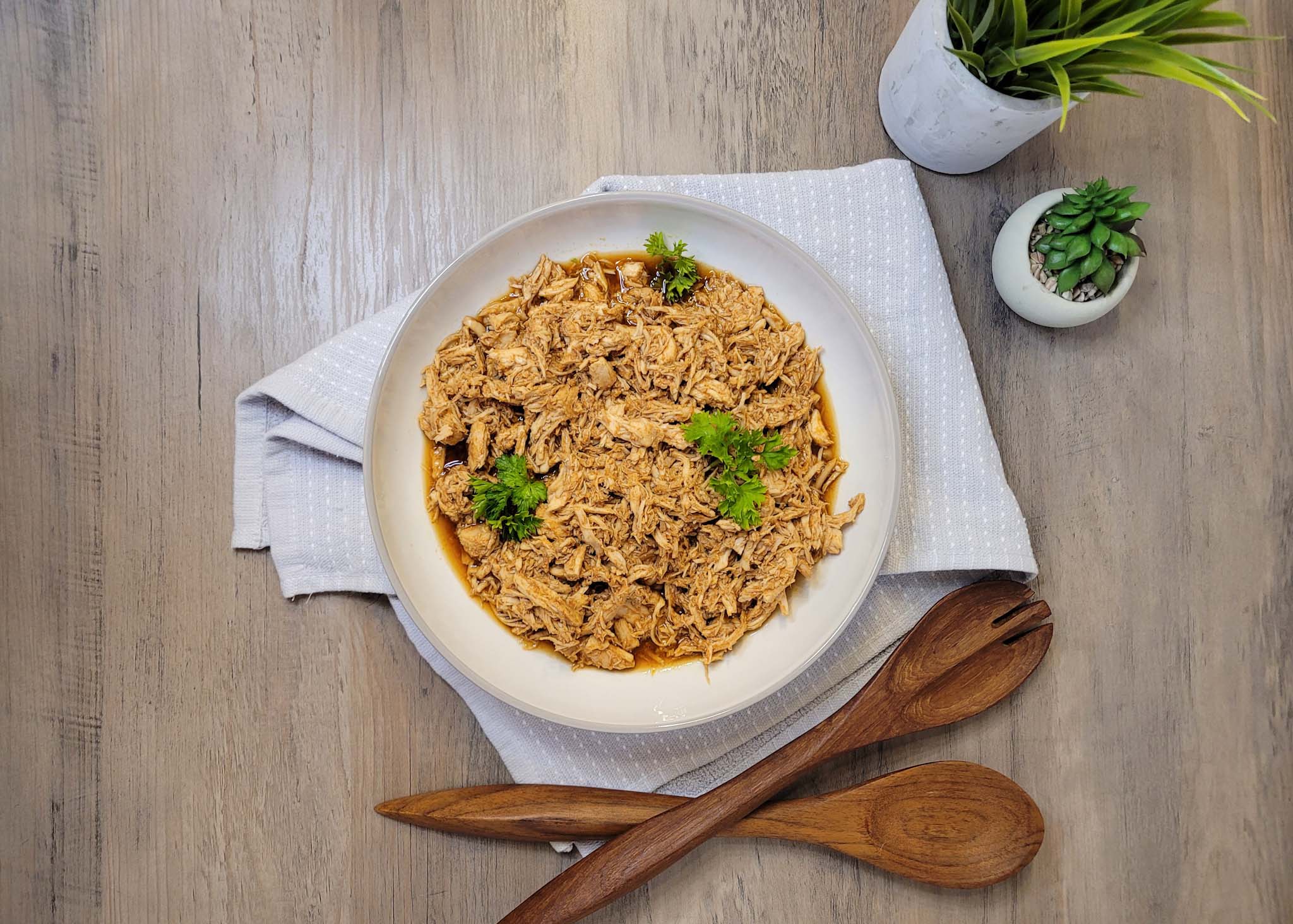 Slow Cooker Pulled Chicken | Recipe from our Dietitian Nutritionist ...